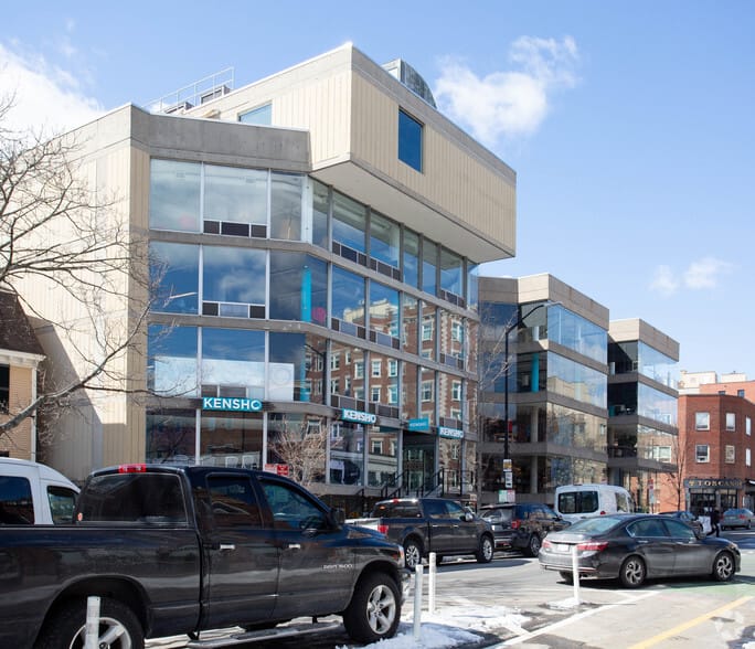 44 Brattle Street - Bulfinch